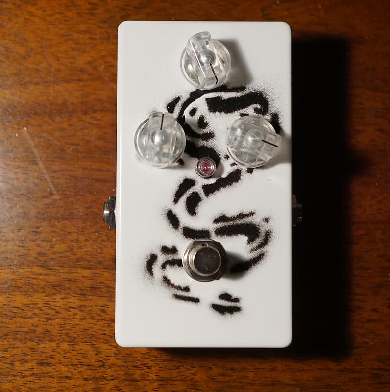 Lovepedal Custom White Dragon Hand-Wired Fuzz 2018 White | Reverb