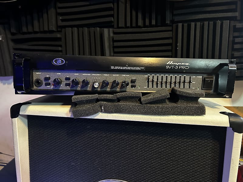 Ampeg SVT-3 PRO 450-Watt Rackmount Bass Amp Head St. Louis | Reverb