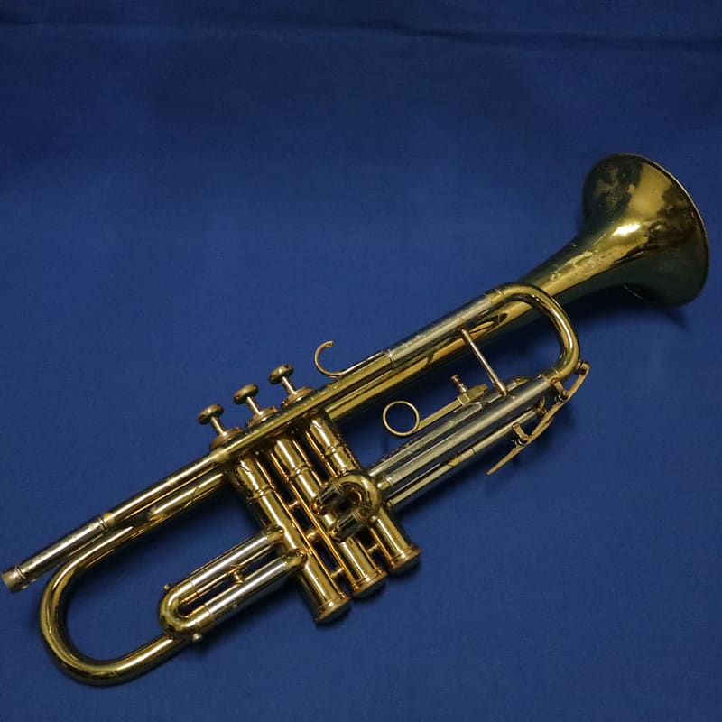 Besson 2-20 Trumpet w/ Case & Accessories | Reverb