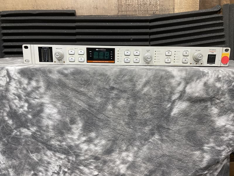 Phonic i7200 XrossTech Digital Crossover | Reverb