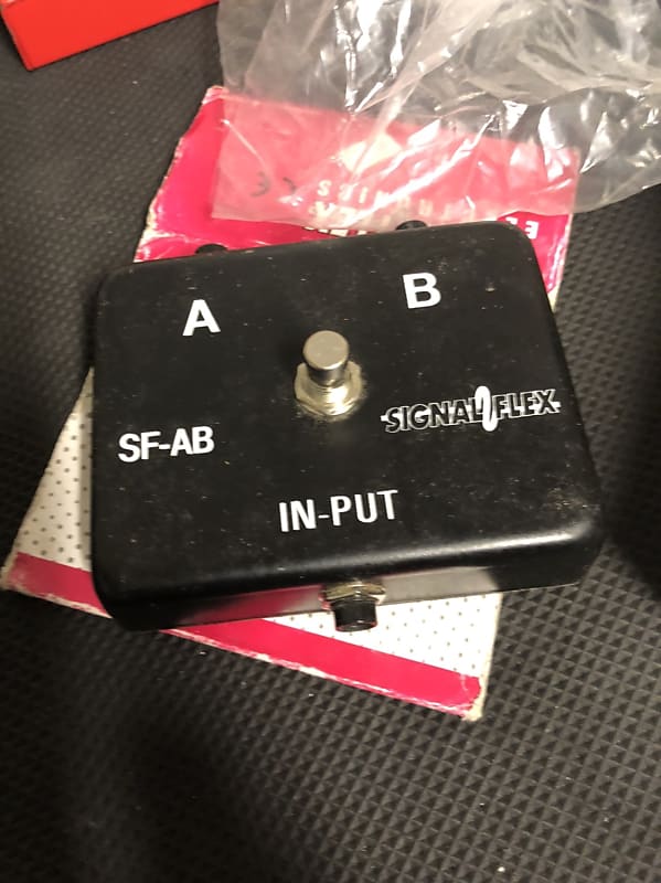 Signal flex SF-AB Black AB Switch Box | Reverb