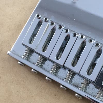 Lefty Modern FENDER Gotoh MIJ 6 Saddle Guitar Bridge Genuine | Reverb