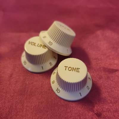 Fender Strat Knobs Vintage 1980s - White | Reverb