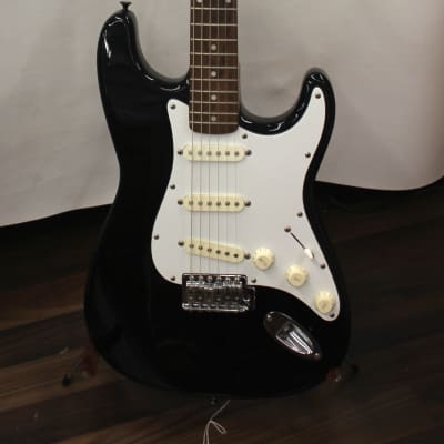 Peavey Raptor-1 International Series Electric Guitar, Black | Reverb