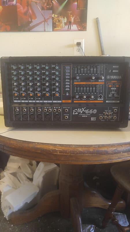 Yamaha EMX 660 Powered Mixer 2+300w | Reverb
