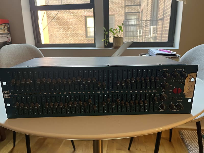 BSS Audio 30 band graphic equalizer (2 channels), FCS-966 | Reverb