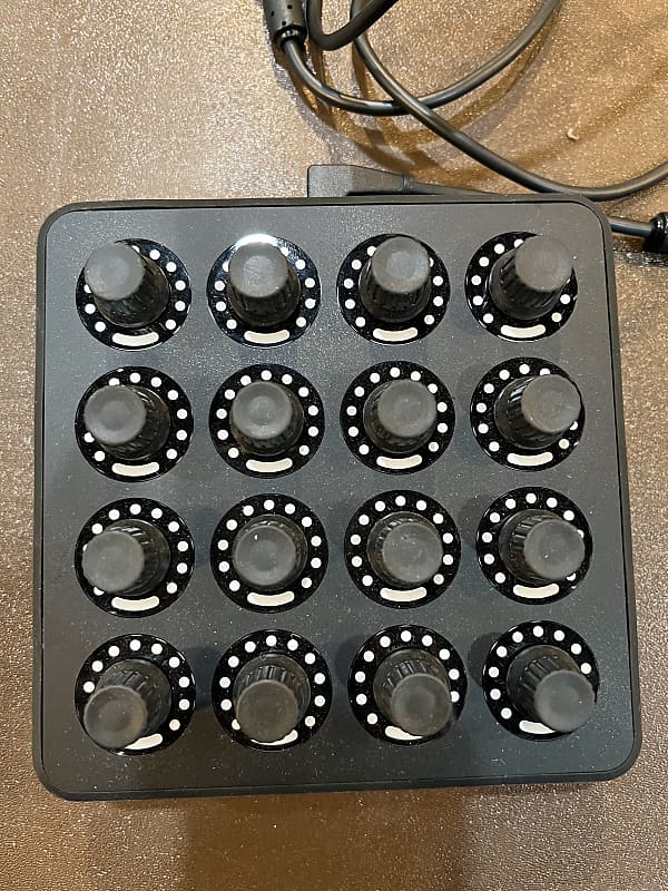 DJ Tech Tools Midi Fighter Twister | Reverb