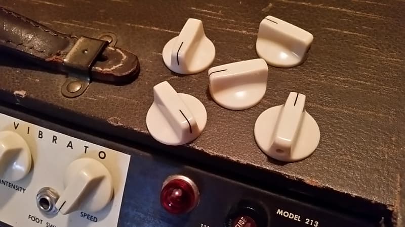 Daka-Ware Magnatone Model 213 Knobs Bakelite | Reverb