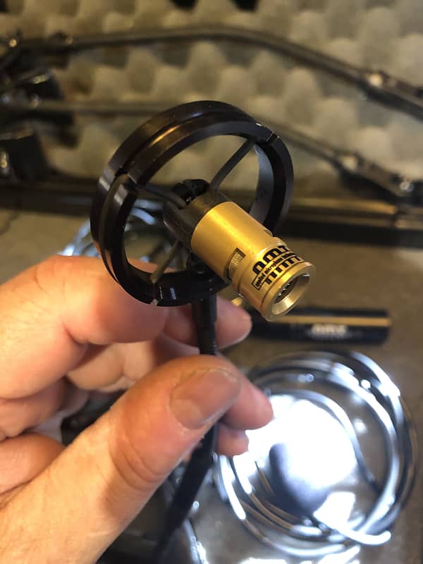 THREE! AMT Applied Microphone Technology AMT ERTS hand | Reverb