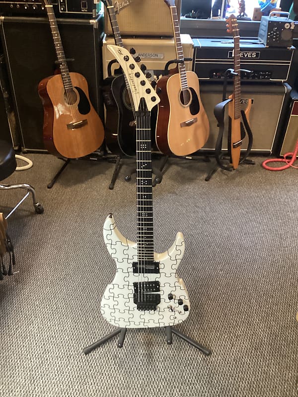 Peavey Vandenburg 1991 White Puzzle 1 of 25 | Reverb