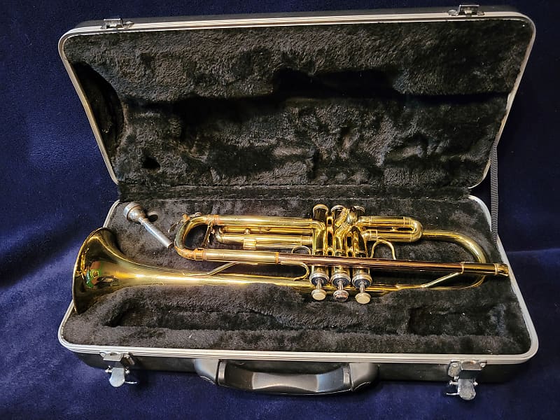 Etude Student Model Trumpet w/7C Mouthpiece & Case, Plays but | Reverb
