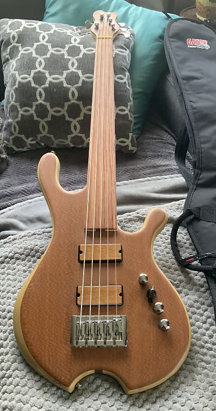 Saint Germain 32' scale length 5 string Fretless Bass 2019 - | Reverb