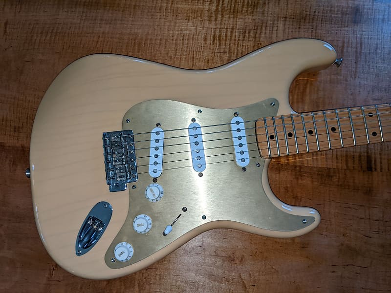 Fender Classic Series / Player Stratocaster with mods | Reverb