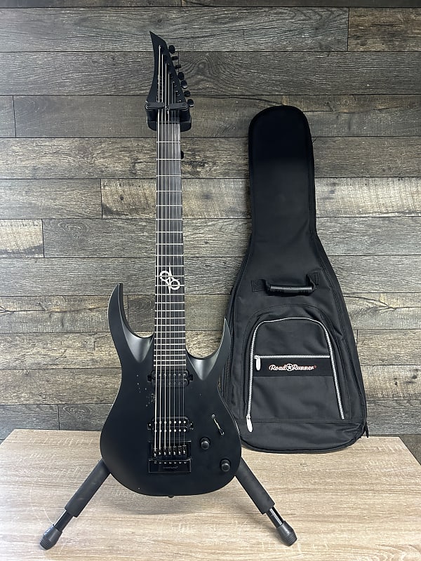 Solar Guitars A1.7C EverTune Carbon Matte Black 7-String | Reverb