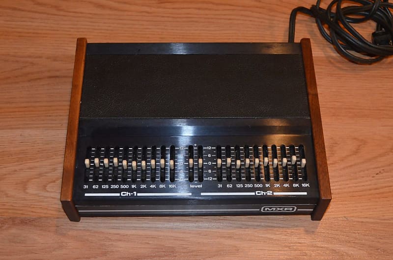 MXR 114 Stereo Graphic EQ | Reverb