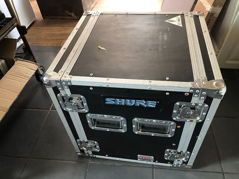 2 door 19" Rack Mount Flight Case 12U | Reverb