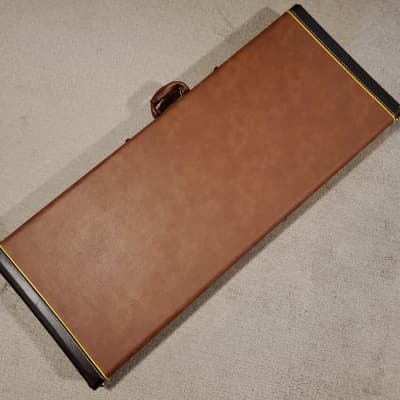 Gibson Flying V Rectangle Case || 80s or 90s Pink Interior | Reverb