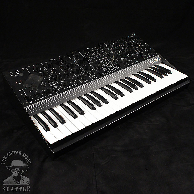 Synton Syrinx Analog Synthesizer | Reverb