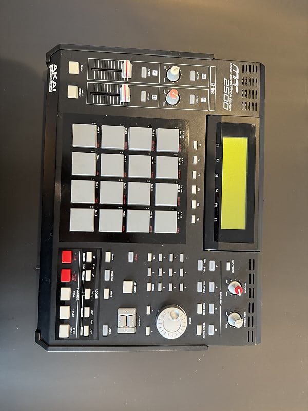Akai MPC2500 Music Production Center | Reverb