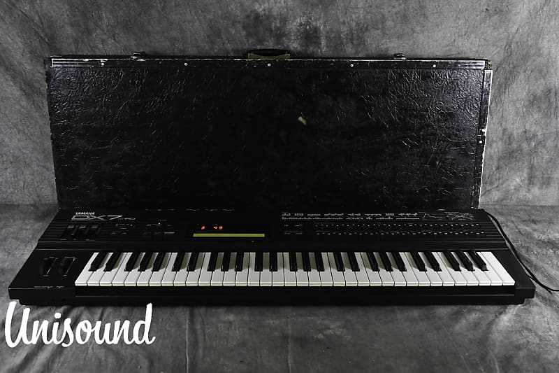 YAMAHA DX7 II-FD Digital Programmable Algorithm | Reverb UK