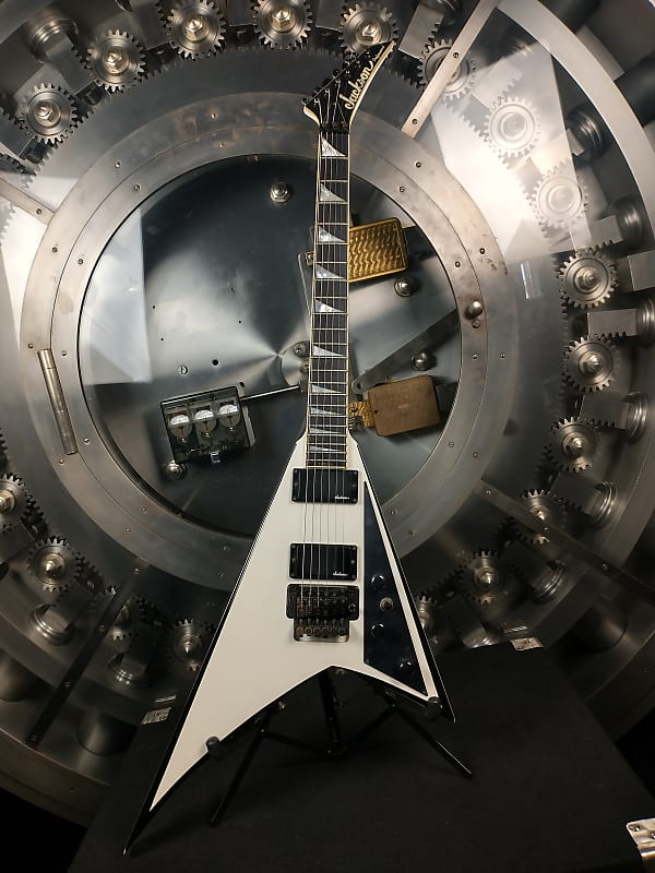 Jackson Professional Flying V White w/ Molded Hard Case | Reverb