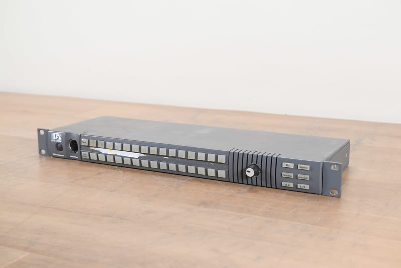 Clear-Com ICS-1016 32-key Non-Display Pushbutton Panel (No | Reverb