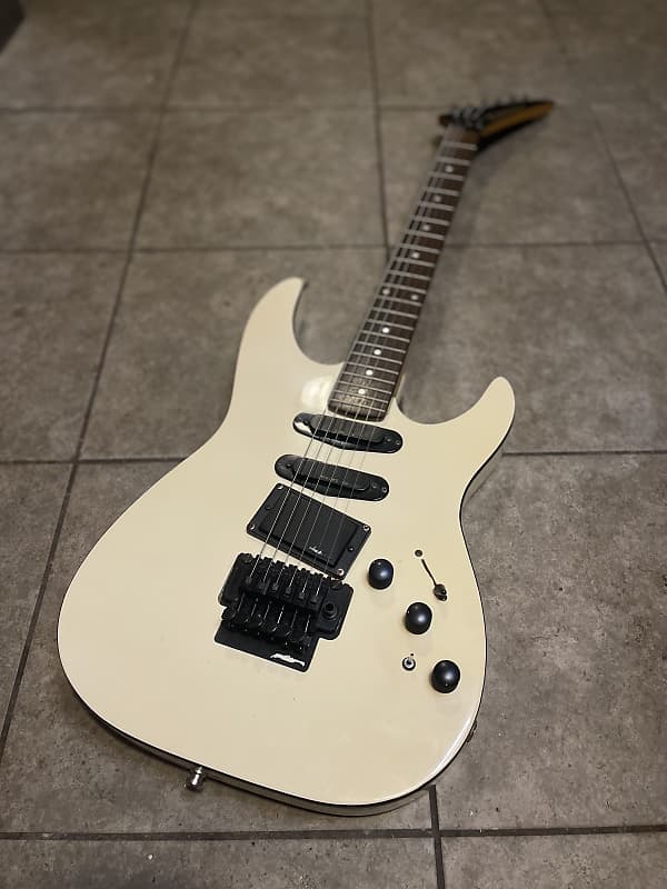 1989 Kramer Striker ST605 | Reverb