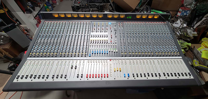 Allen & Heath ML4000 32+2 stereo mixing console | Reverb