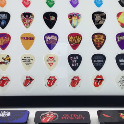 Plectrum Spectrum™ 8" x 10" White Guitar Pick Display Frame | Reverb
