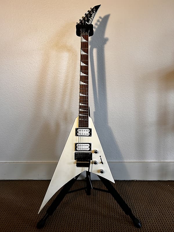 Jackson RRX24 2016 - Satin White w/ Hard Case | Reverb
