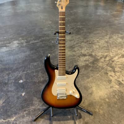 Electric Guitar Flying V FERNANDES FV-80K White Soft Case Arm | Reverb