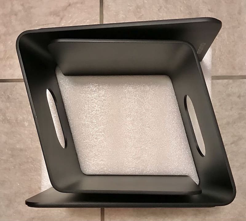 Mono Studio Monitor Stands, pair | Reverb