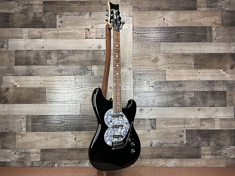Daisy Rock Rebel Rocket Heart - Black | Reverb