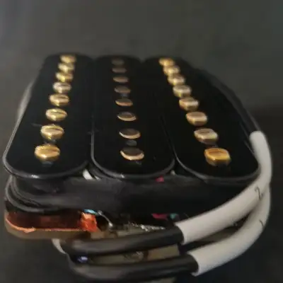 Warp Core 8 String Triple Coil 550 Black & Gold | Reverb