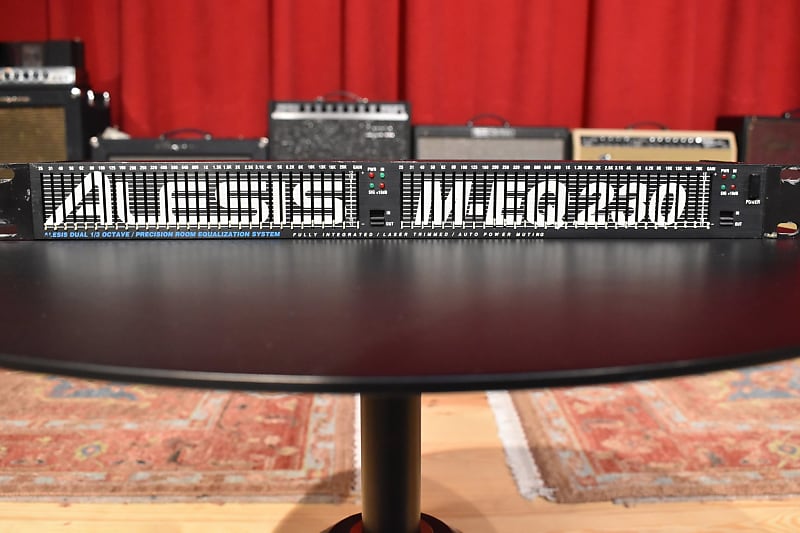 Alesis M-EQ 230 Rackmount Graphic Equalizer | Reverb
