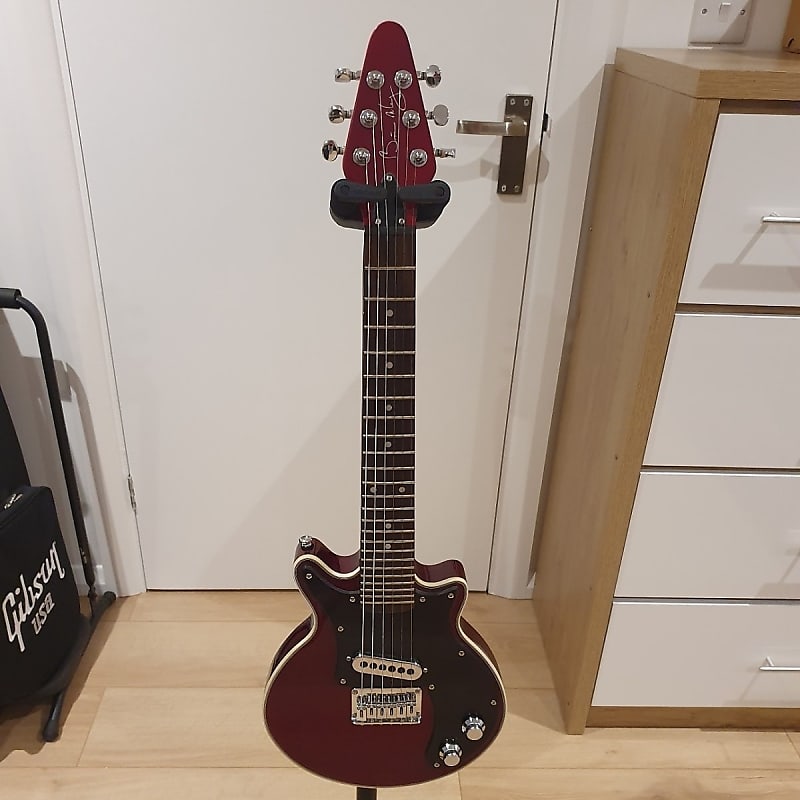 Brian May Guitars Mini May Red Special Guitar | Reverb UK
