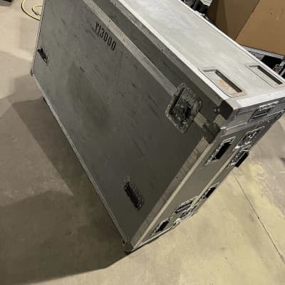 Soundcraft Vi3000 96-channel Digital Mixer w/Flight Case | Reverb