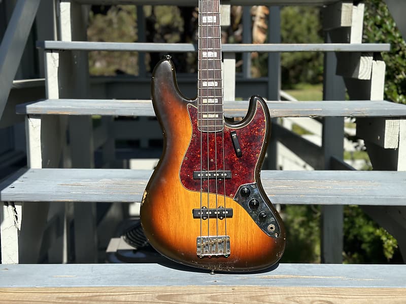 Danocaster Jazz Bass @AIFG | Reverb UK