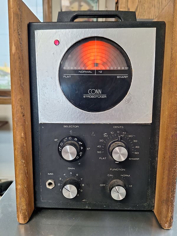 Conn ST-21 Strobotuner 1970s - Black with wood case | Reverb