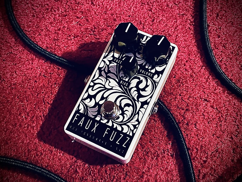 Faux Fuzz - BC108 Silicon Dallas Arbiter Fuzz Face Circuit | Reverb