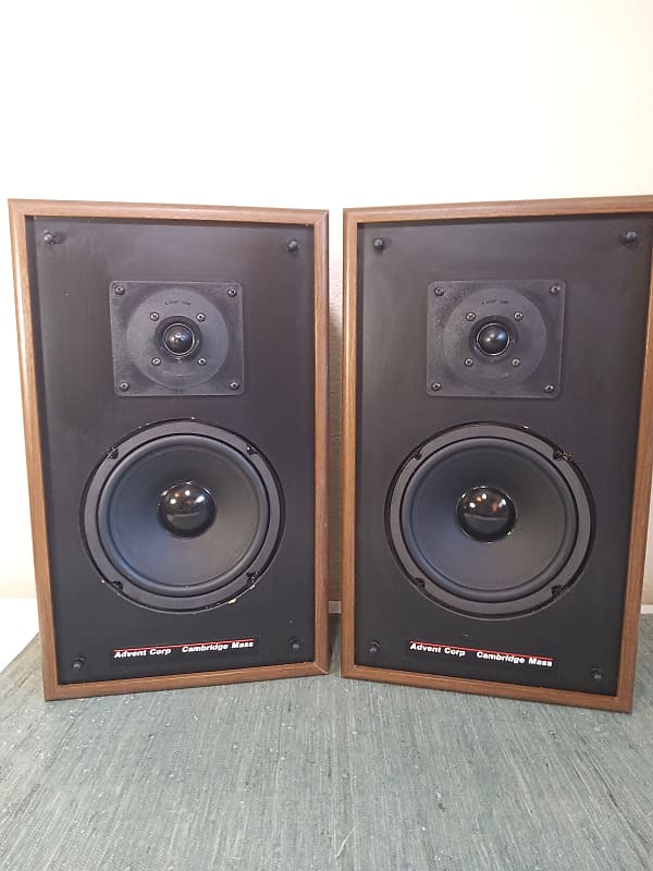 Advent Model 3002 Bookshelf Speakers 1992 | Reverb