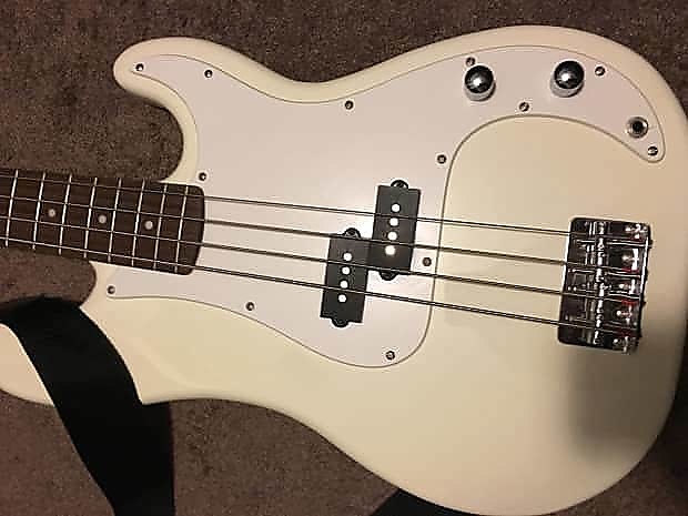 Squier Precision Bass White | Reverb