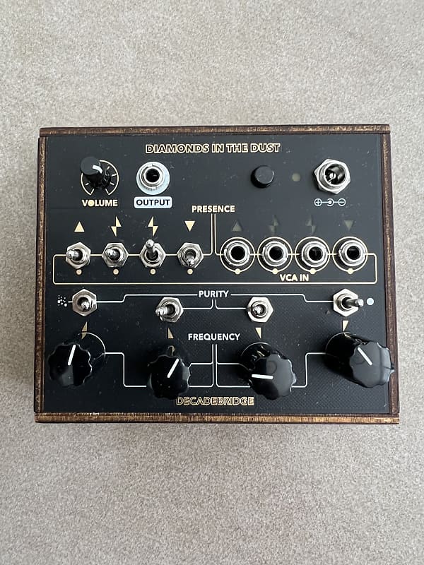 Decadebridge Diamonds In The Dust Drone Synth | Reverb