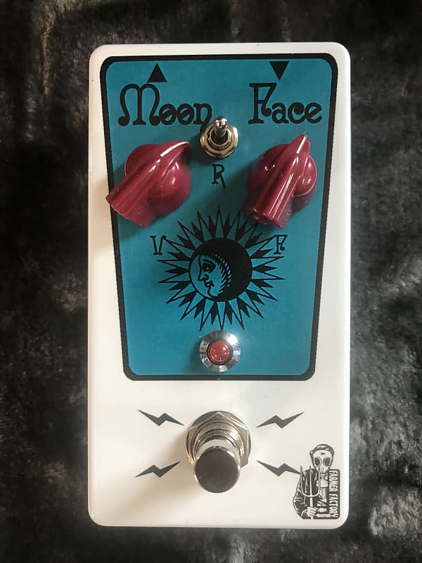 Farmer Factory Effects Moon Face 2023 | Reverb Farmer Factory Effects Moon Face 2023 | Reverb