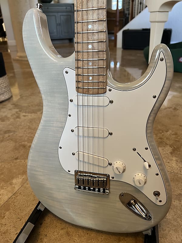 Kiesel Delos - Custom Transparent White over Flamed Maple | Reverb
