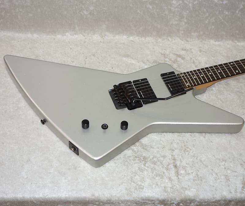 Kramer Imperial FR-404S electric guitar in metallic silver | Reverb