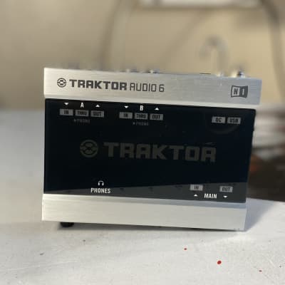 Native Instruments Traktor Audio 6 DJ USB Interface | Reverb