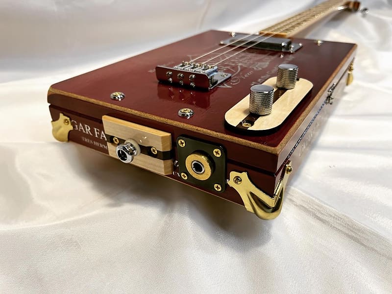 Cigar Factory Ruby Red III | Reverb