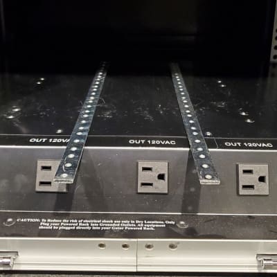 Gator GATOR CASE 4 SPACE POWERED RACK Rack Case (Orlando, FL | Reverb