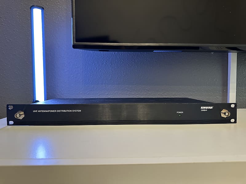 Shure UA844 SWB Super Wide Band Antenna/Power Distribution | Reverb
